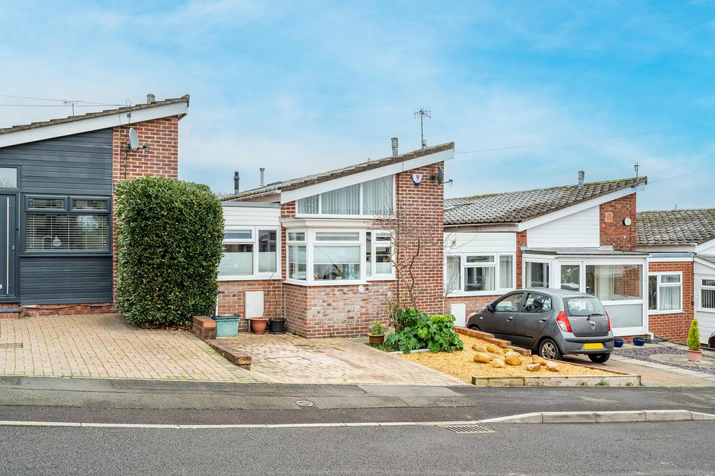 Portishead BS20 3 bed bungalow - £342,500