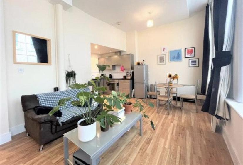 Regency Chambers, Liverpool L2 1 bed flat - £800 pcm (£185 pw)