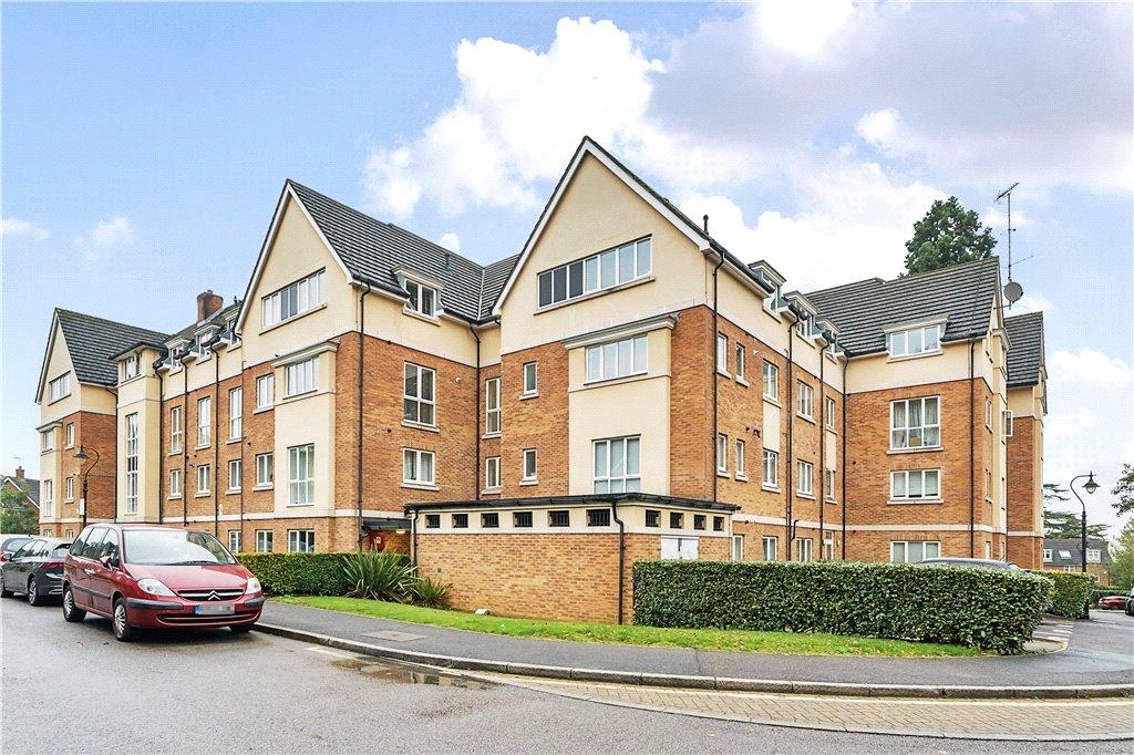 Capel Crescent, Stanmore, Middlesex 2 bed apartment for sale - £130,000
