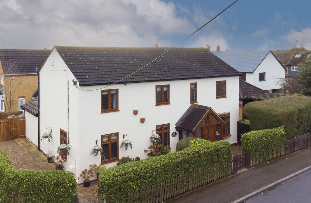 Tilsworth Road, Leighton Buzzard, LU7 4 bed detached house for sale - £ ...