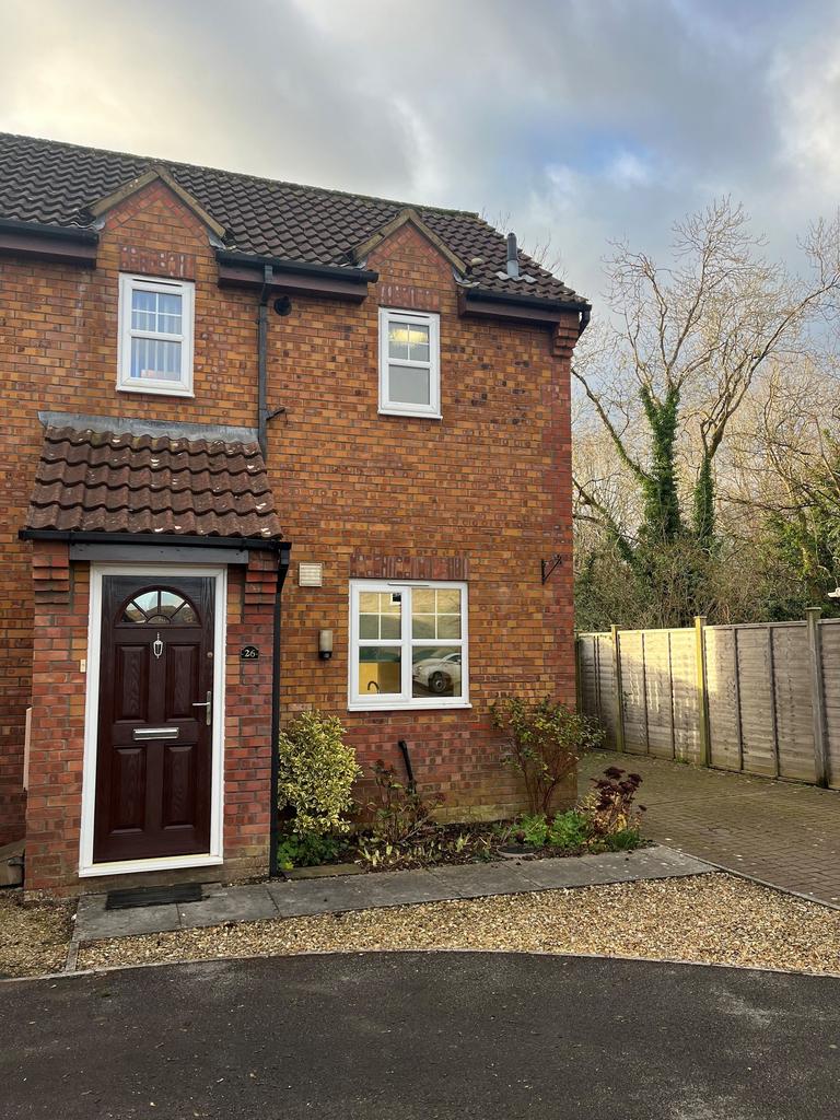Couzens Close, Bristol BS37 3 bed semi-detached house - £1,395 pcm (£ ...