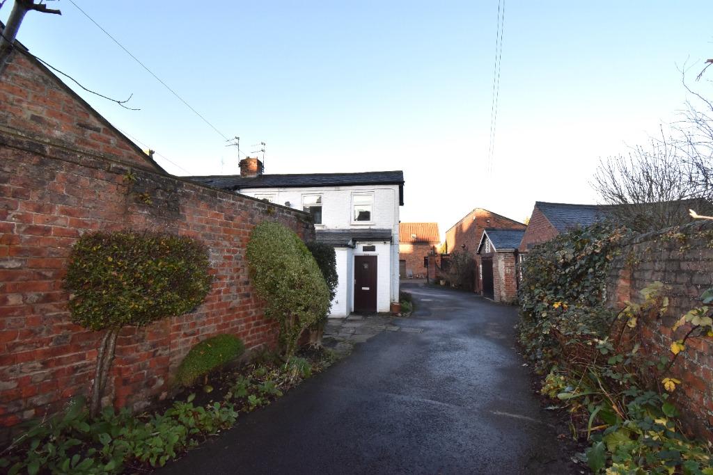 196a Mount Vale, York, YO24 2 bed cottage - £850 pcm (£196 pw)