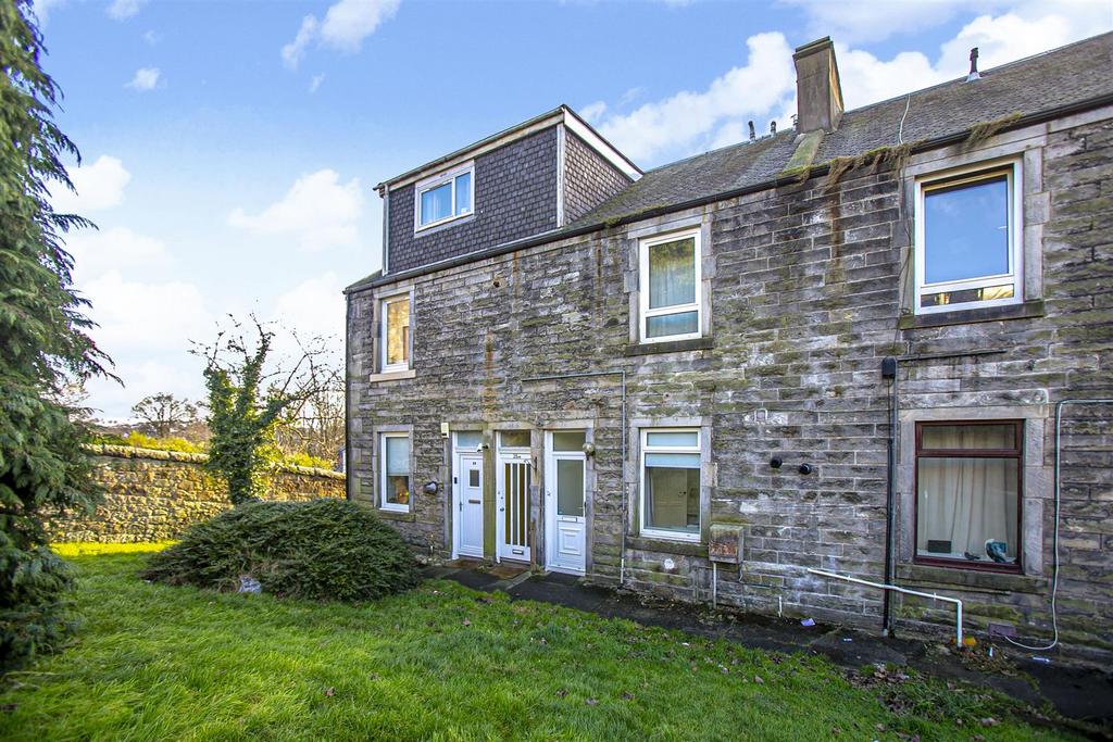 24 Rose Crescent, Dunfermline, KY12 0QS 1 bed ground floor flat - £85,000