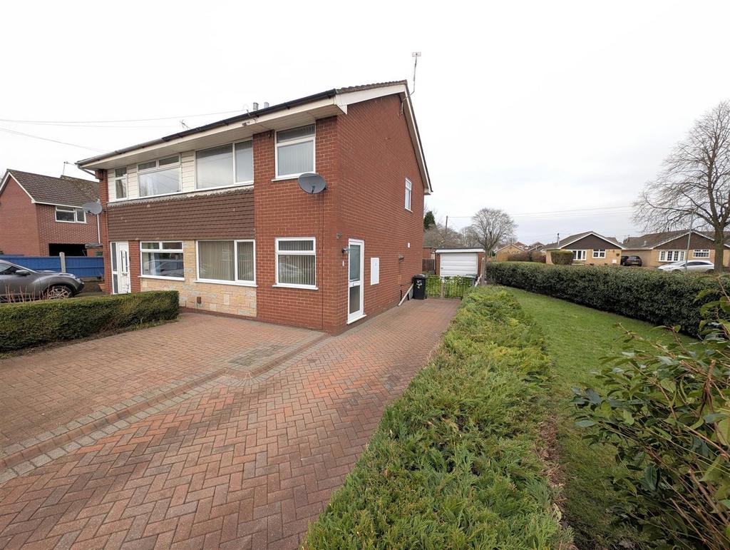 Tabley Close, Sandbach 3 bed semi-detached house - £235,000