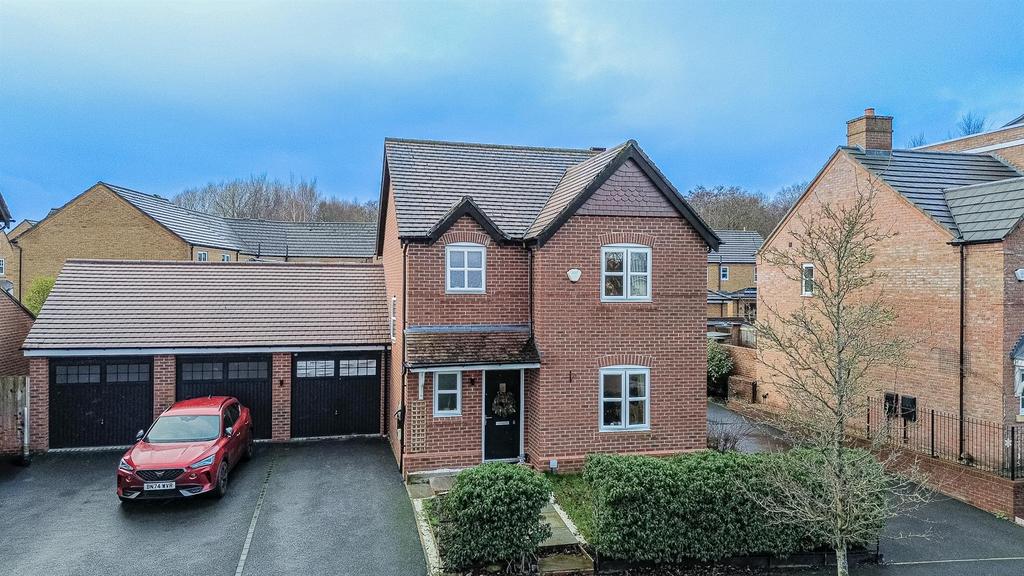 Wharford Lane, Runcorn WA7 3 bed detached house - £310,000