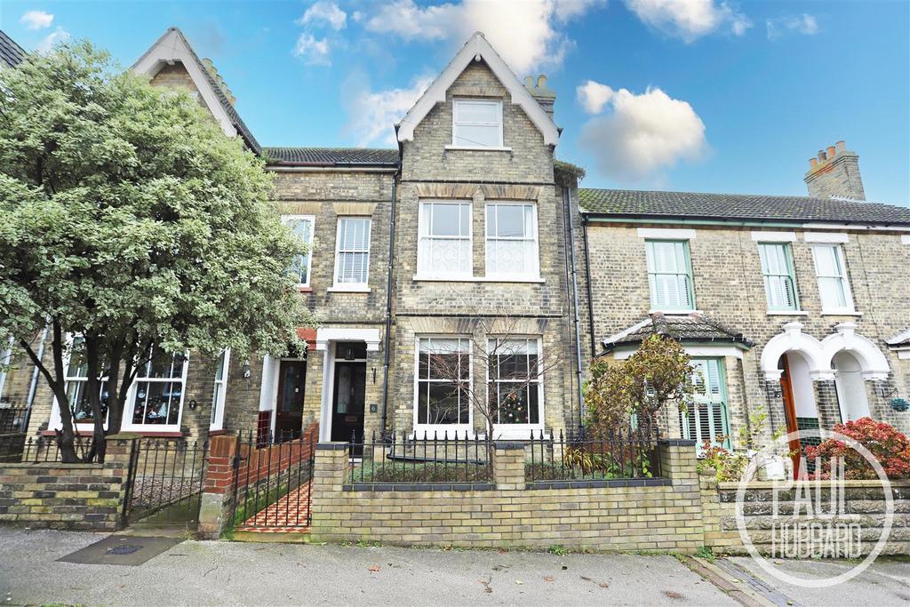 St. Aubyns Road, Kirkley, NR33 6 bed house for sale - £290,000