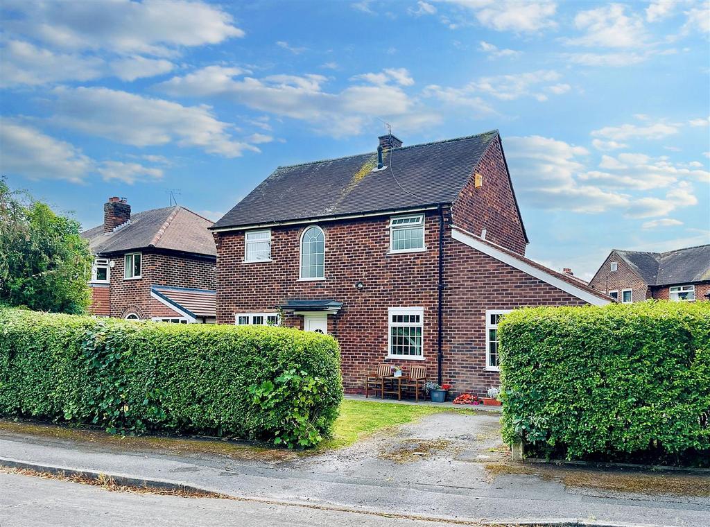 De Quincey Road, West Timperley... 3 bed detached house for sale - £512,500