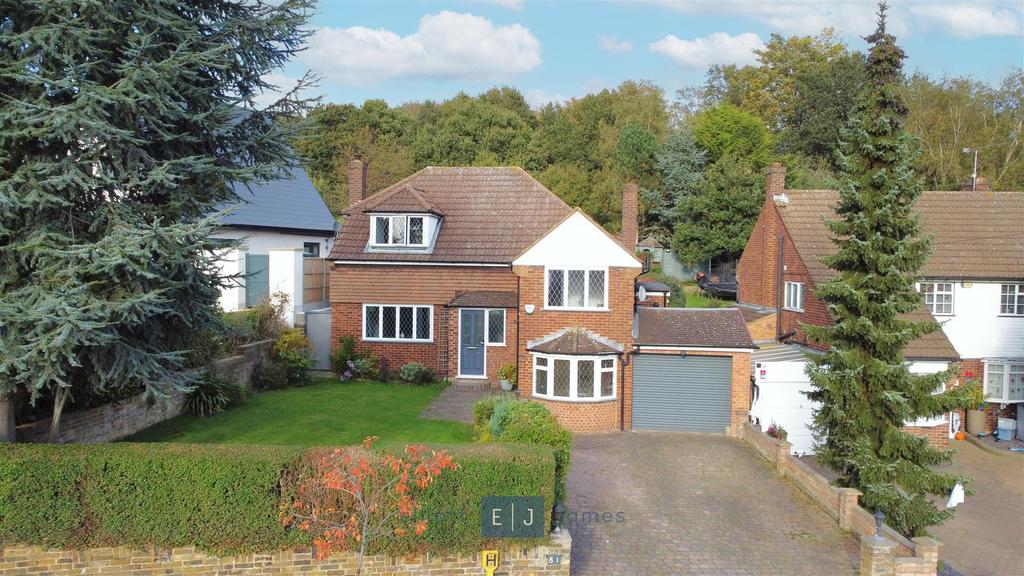 Goldings Road, Loughton IG10 3 bed detached house - £975,000