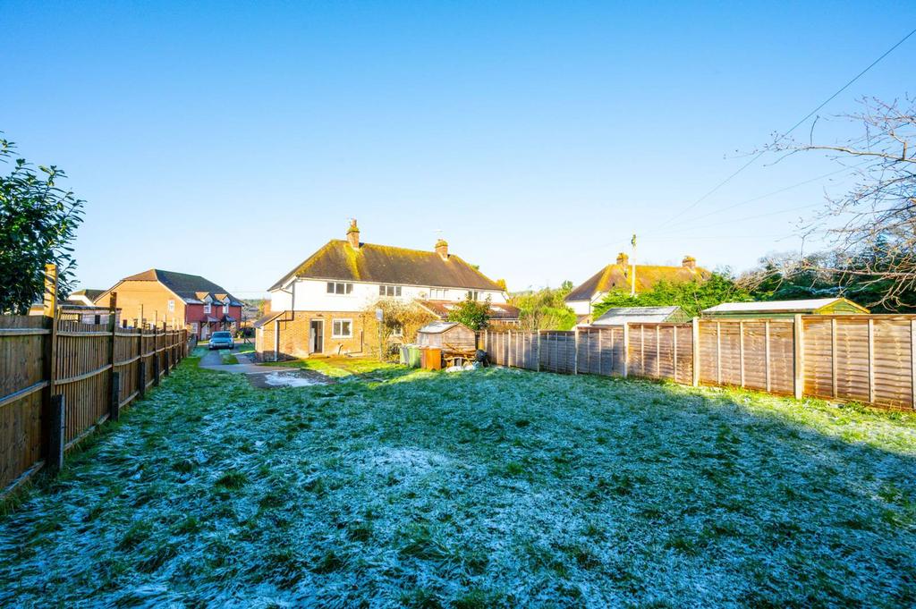 Pathfields, Shere, Guildford, GU5 3 bed semi-detached house - £575,000