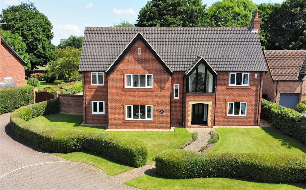 Millwood, Glebe Park, Balderton, Newark 5 bed detached house for sale ...