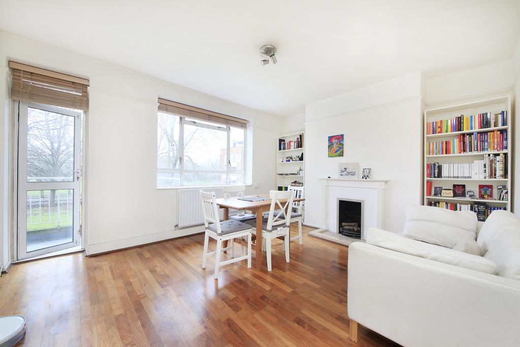 Stephen Sanders Court, Salcott Road... 2 bed flat to rent - £2,250 pcm ...