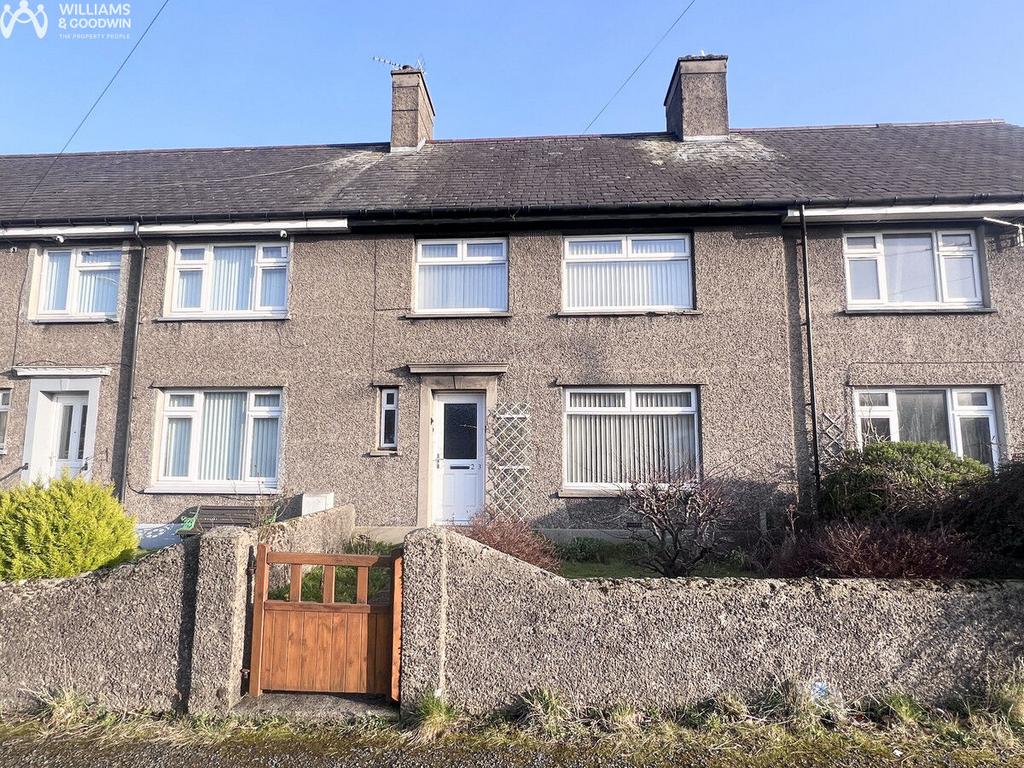 Caernarfon Road, Bangor, LL57 3 bed terraced house - £170,000