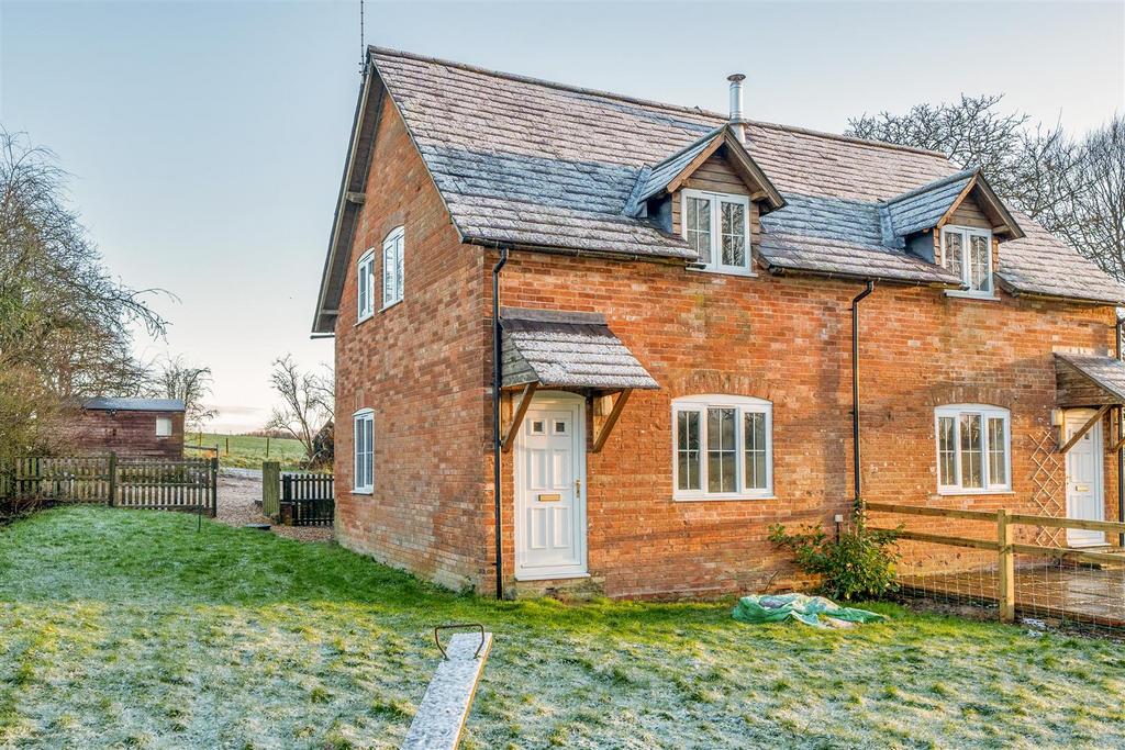 Field Barn Cottage, Salisbury SP4 3 bed semi-detached house - £1,400 ...