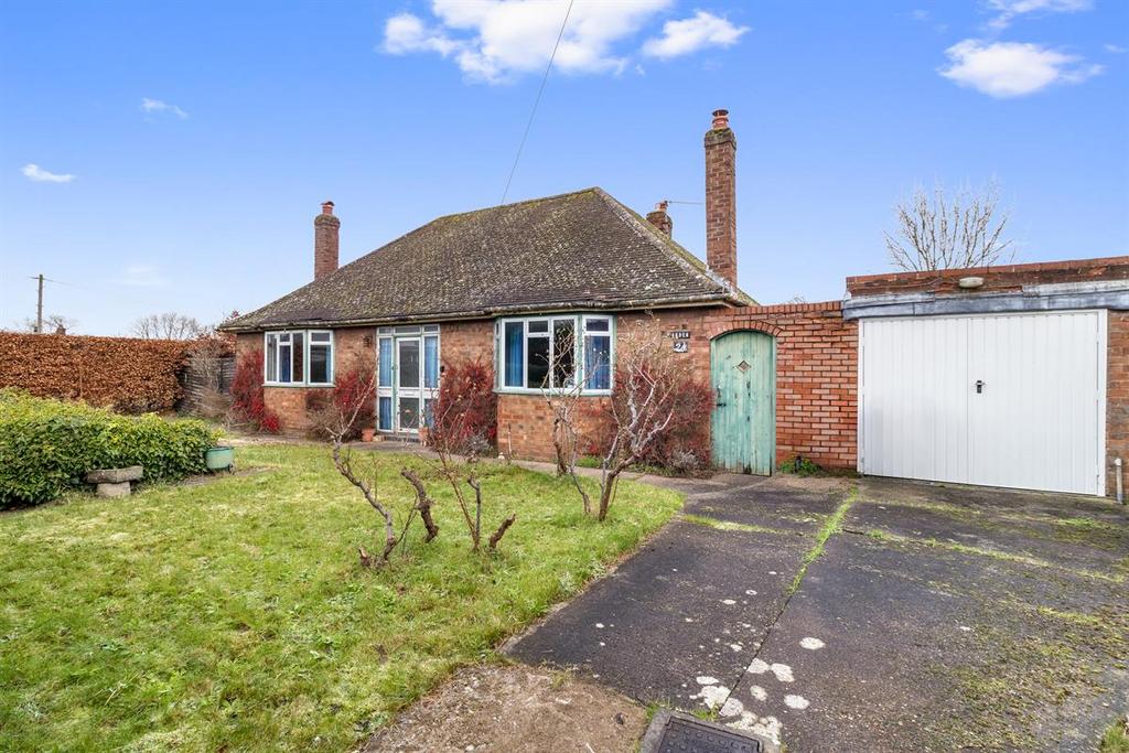 Tanhouse Lane, Malvern, WR14 1TZ 2 bed bungalow - £275,000