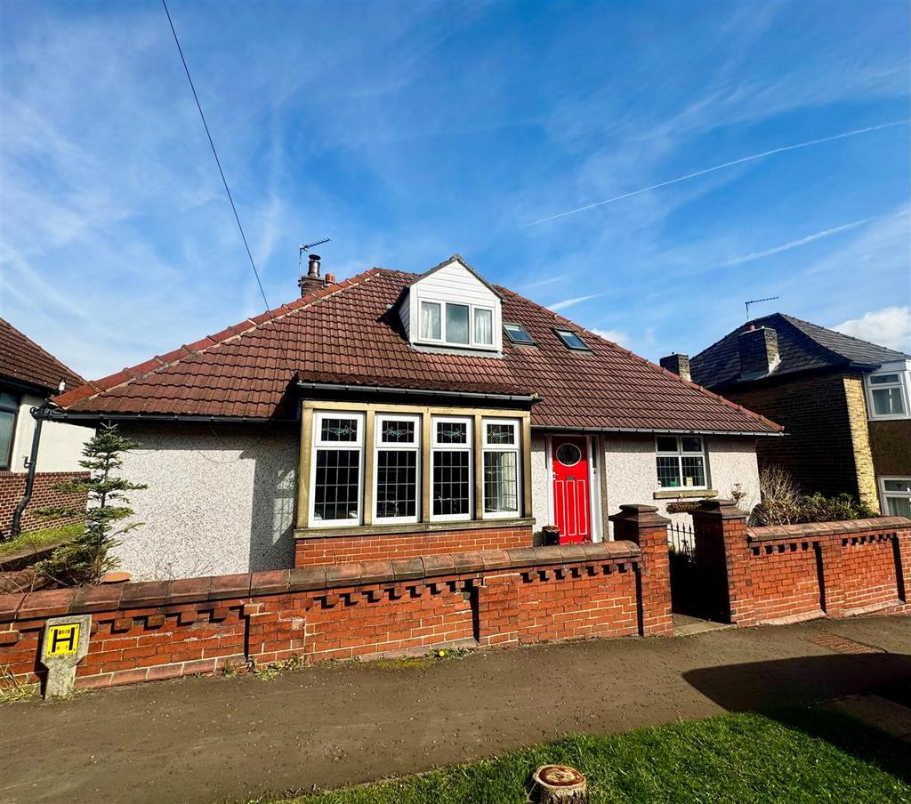 The Gardens, Heath Road, Halifax 5 bed detached house - £425,000