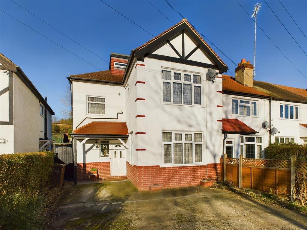 Chipstead Valley Road, Coulsdon CR5 3 bed end of terrace house for sale ...