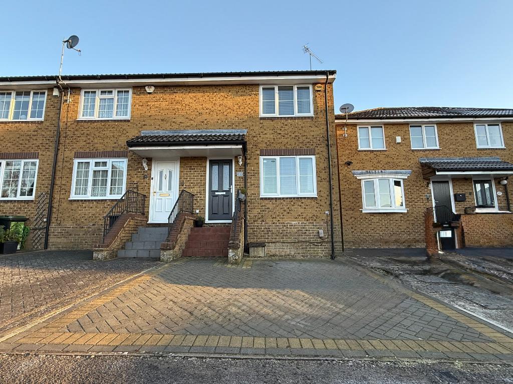 Whitwell Close, Barton Hills, Luton... 2 bed end of terrace house - £ ...