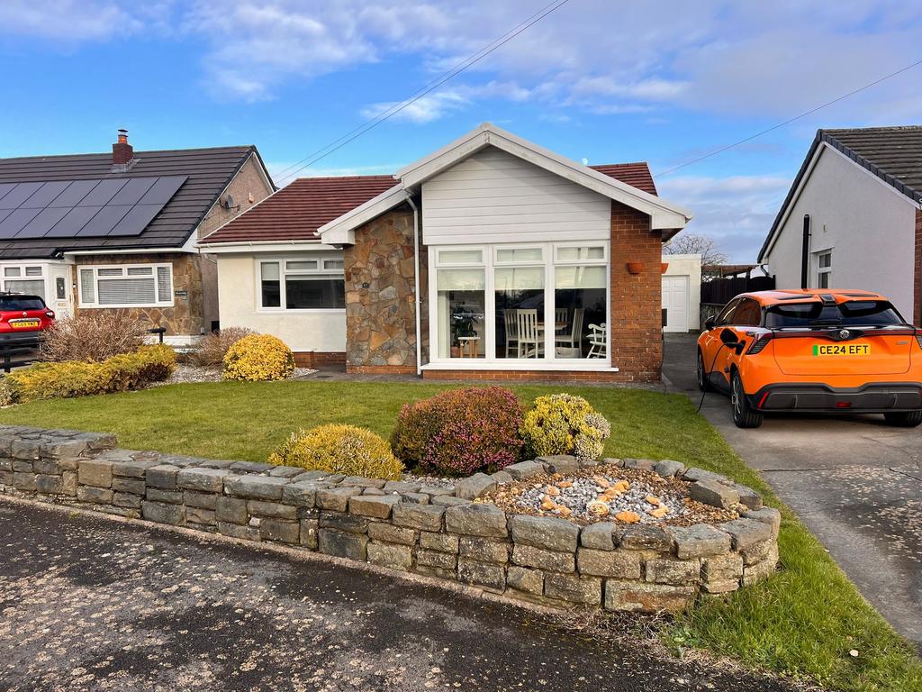 Matthew Road, Rhoose, CF62 4 bed detached bungalow for sale - £415,000