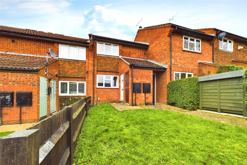 Warley Rise, Tilehurst, Reading... 1 bed maisonette - £1,200 pcm (£277 pw)
