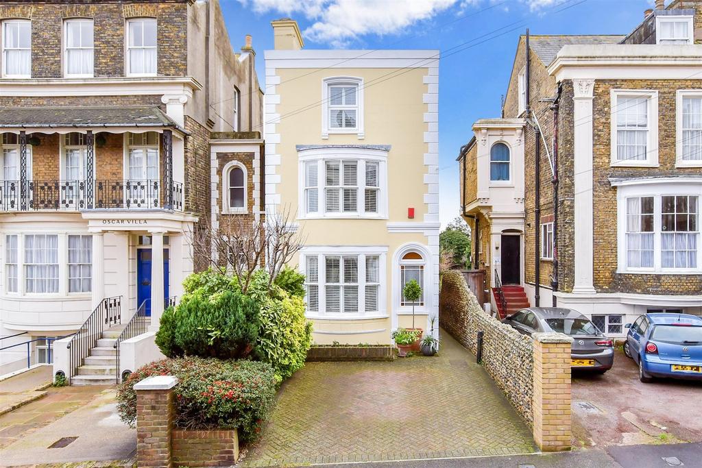 West Cliff Road, Ramsgate, Kent 4 bed detached house for sale - £550,000
