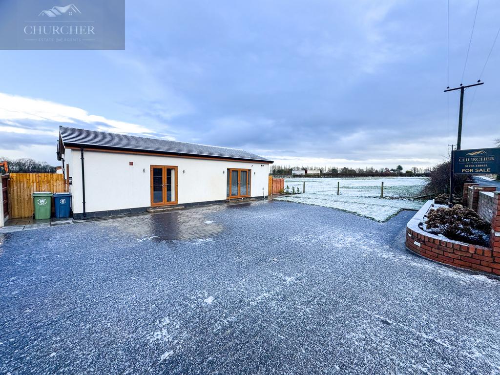 Scarisbrick, Ormskirk L40 3 bed bungalow - £375,000