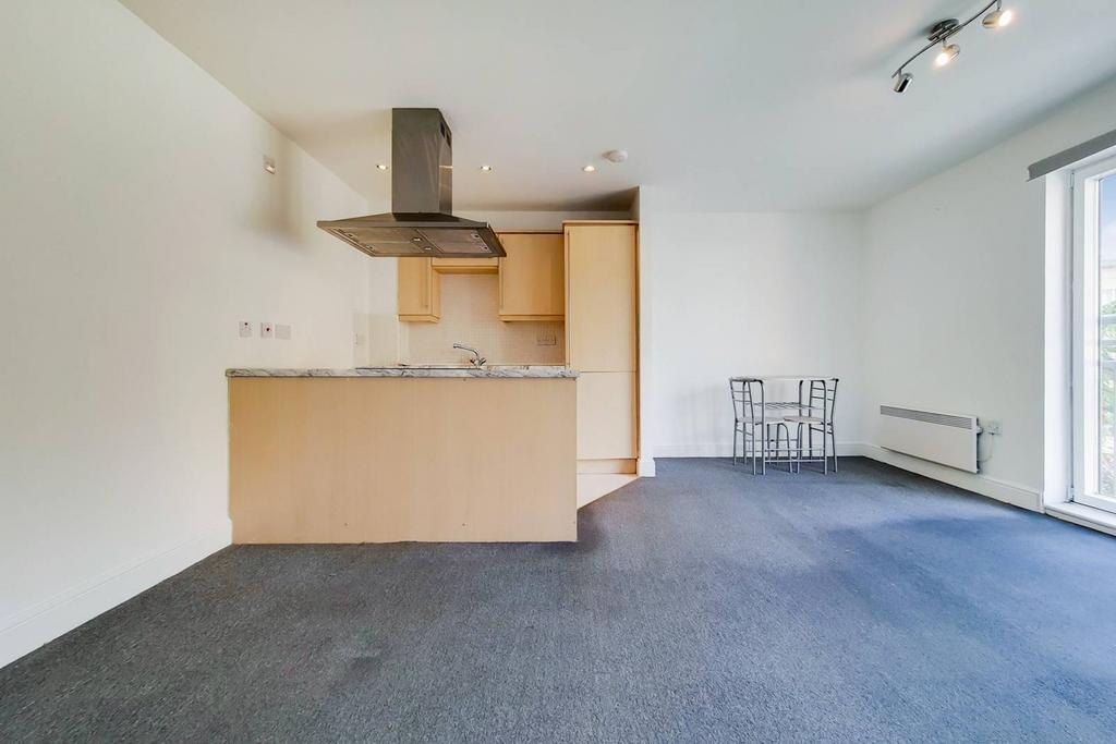 Sovereign Place, Harrow, HA1 1 bed flat for sale - £325,000