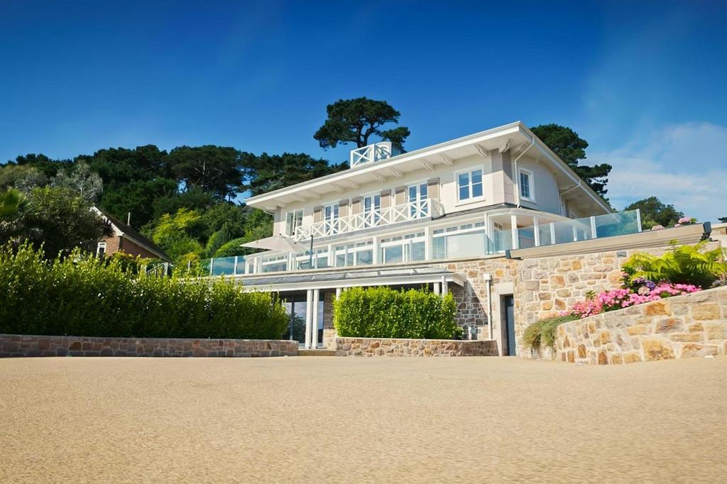 Le Chemin De Beau Port, Jersey JE3 5 bed detached house for sale - £ ...