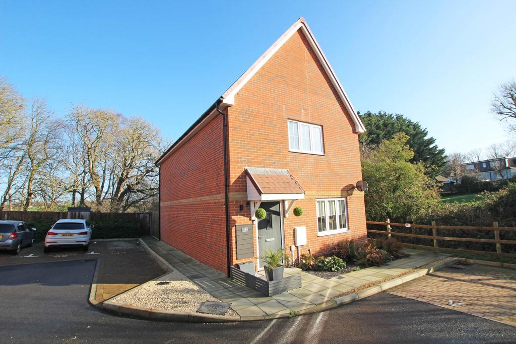 Ramsons Lane, Stone Cross, BN24 5GT 1 bed flat - £220,000