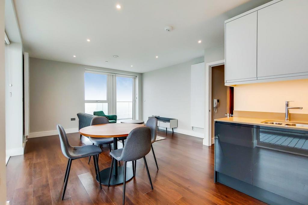 Samuelson House, Merrick Road... 1 bed flat - £1,582 pcm (£365 pw)