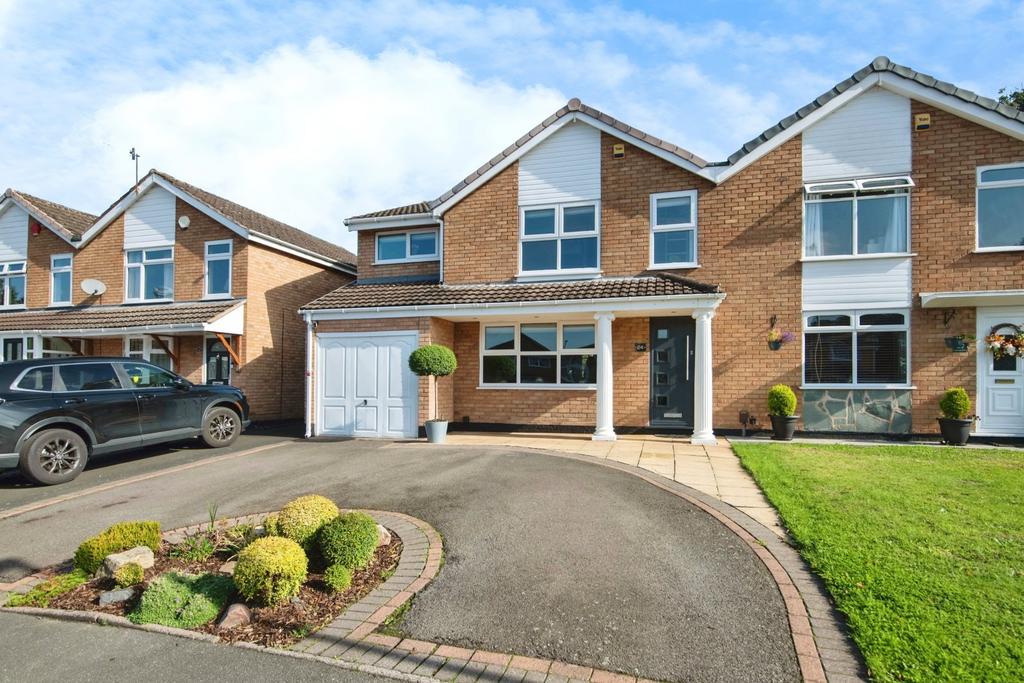 Warner Drive, Withymoor, West... 5 bed semi-detached house - £375,000