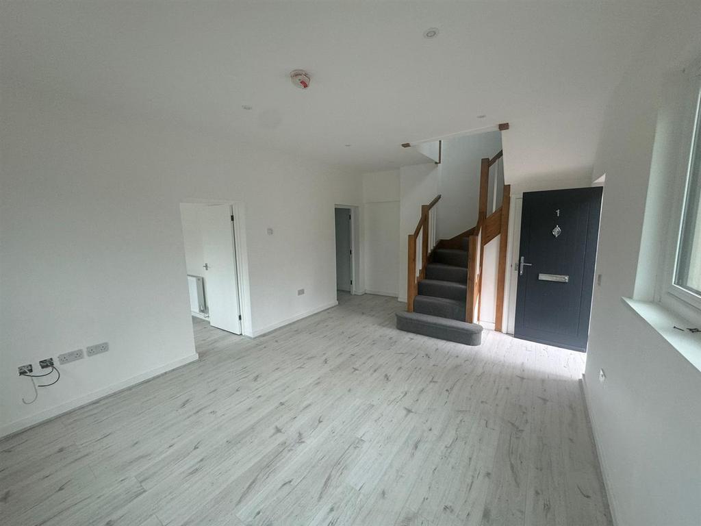 Mill Studio, Ware 3 bed detached house - £1,800 pcm (£415 pw)