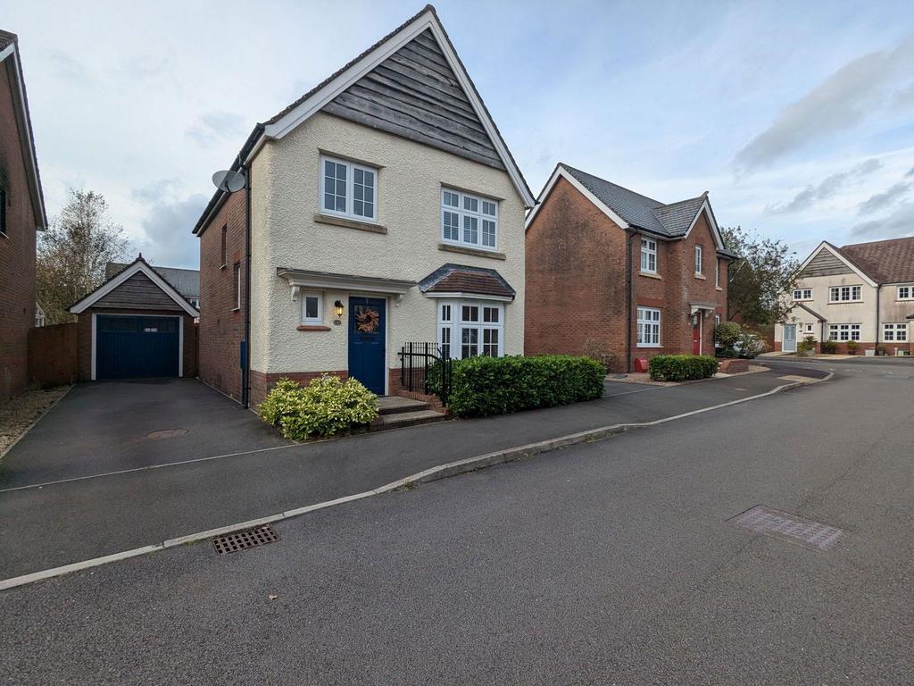 Clos Maes Rhedyn, Gorslas, SA14 6SG 3 bed detached house - £255,000