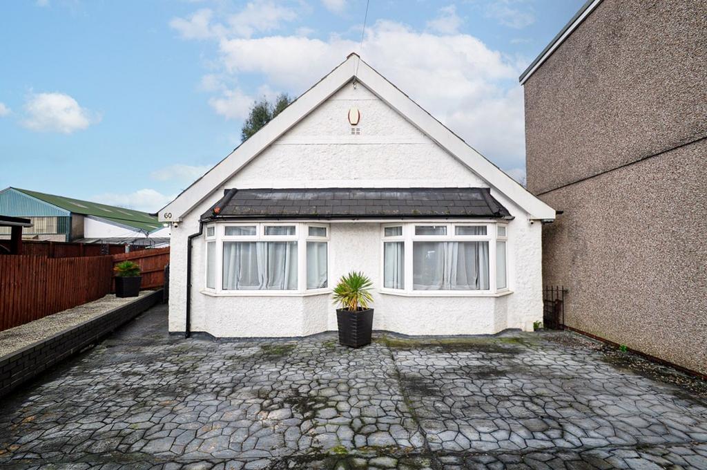 Orchard Street, Newport, NP19 2 bed detached bungalow for sale - £248,000