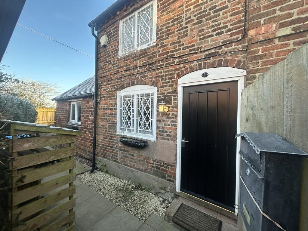 Pillaton Farm Cottage, Penkridge 2 bed cottage - £950 pcm (£219 pw)
