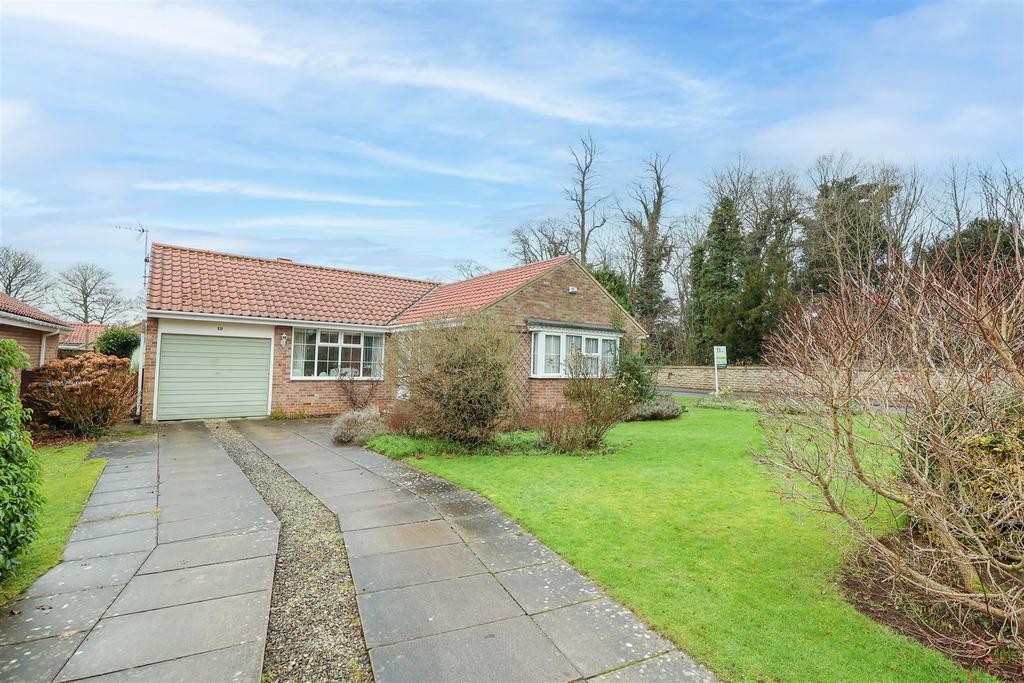 Glebe Meadow, Sharow 3 bed detached bungalow for sale - £420,000