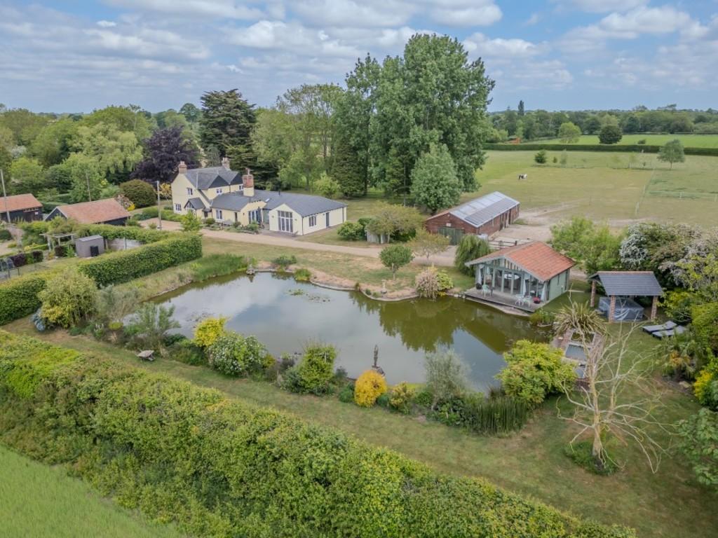 Morley St. Botolph 4 bed detached house for sale - £950,000