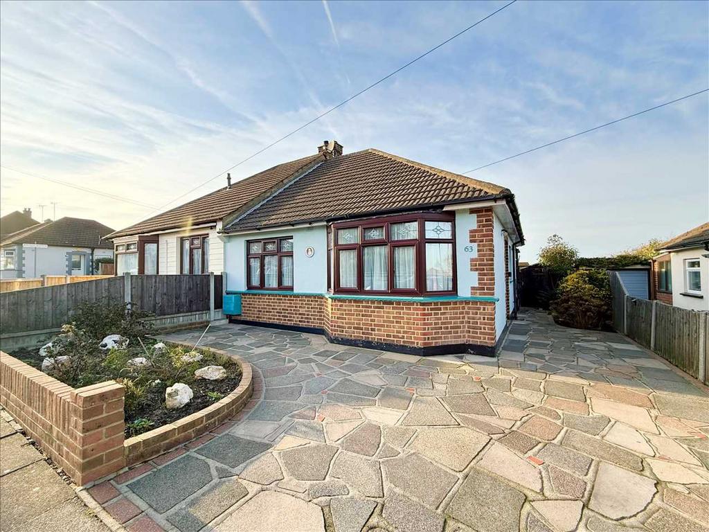 Westcliff on Sea SS0 2 bed bungalow for sale - £315,000