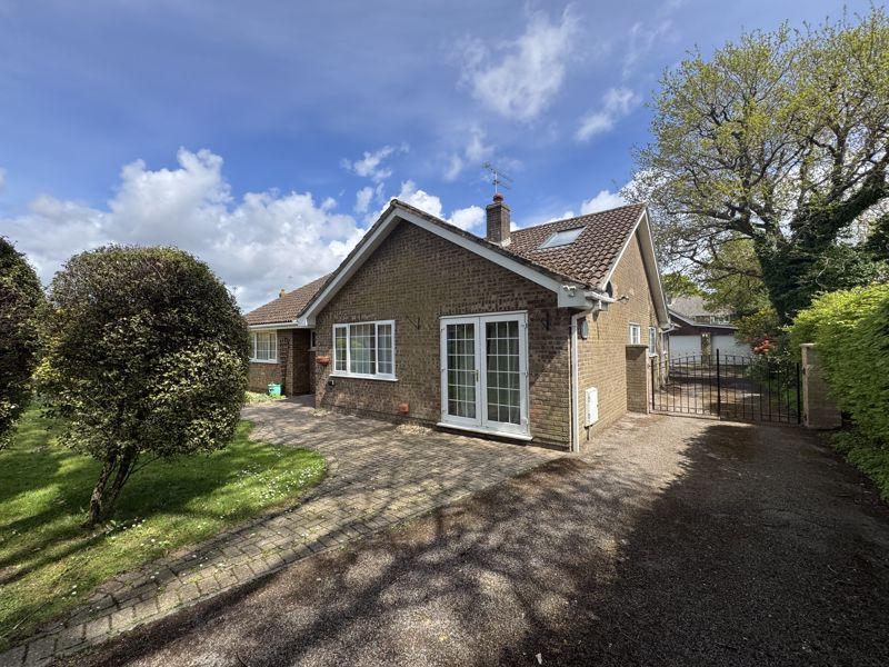 Barndale Drive, Ridge, Wareham 4 bed detached bungalow for sale - £750,000