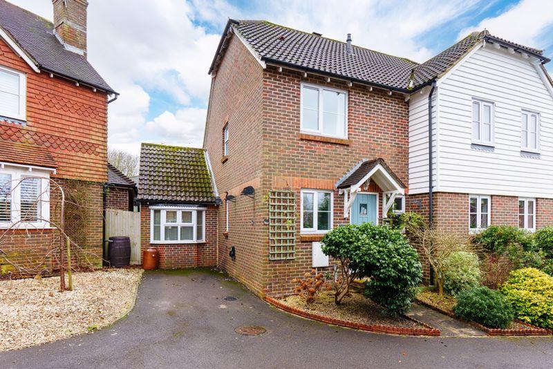 Trinity Road, Hurstpierpoint 2 bed village house for sale - £425,000