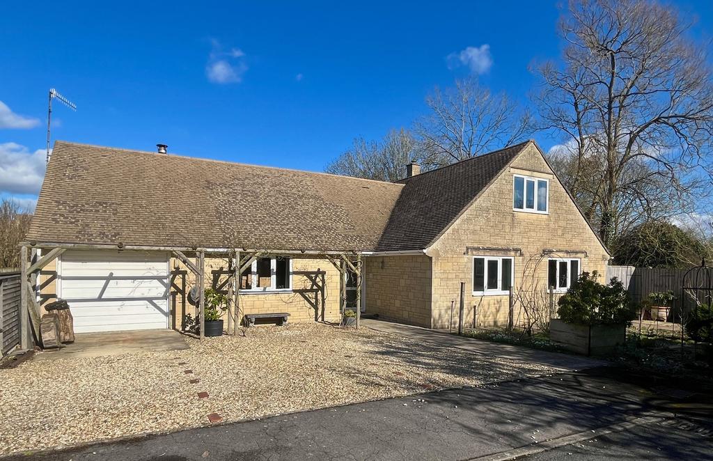 Bourton-on-the-Water, Cheltenham GL54 4 bed detached house - £900,000