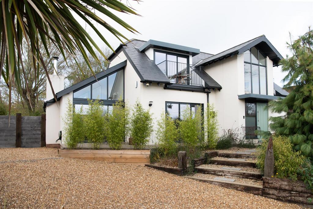 Pett Level Road, Pett Level, Hastings 5 bed detached house for sale - £ ...