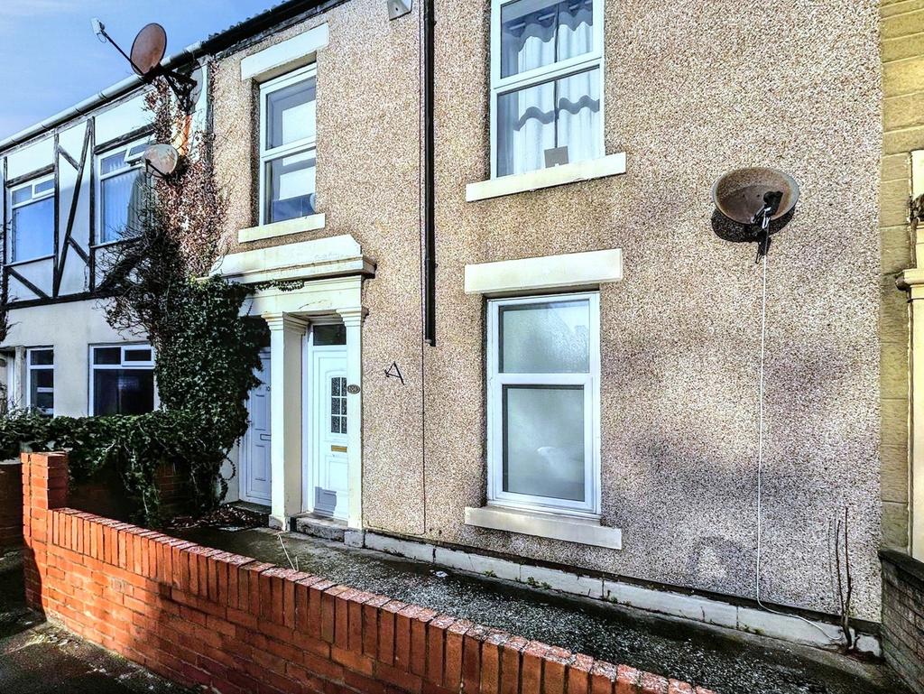 Waterloo Road, Blyth, Northumberland... 1 bed ground floor flat - £30,000