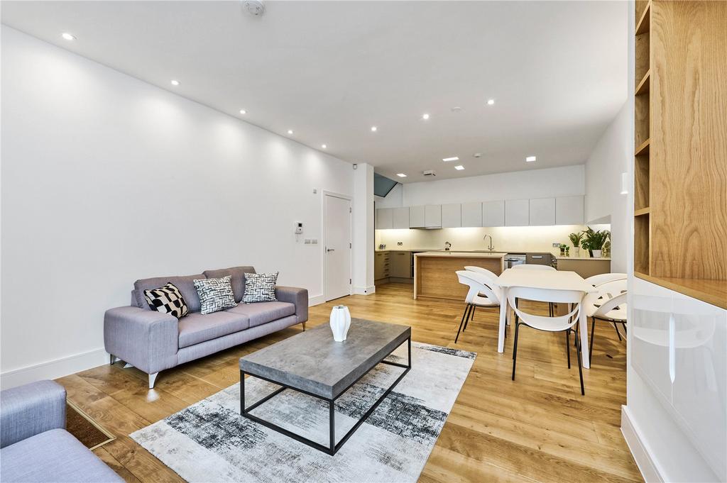 Welbeck Way, London, W1G 3 bed mews - £7,583 pcm (£1,750 pw)