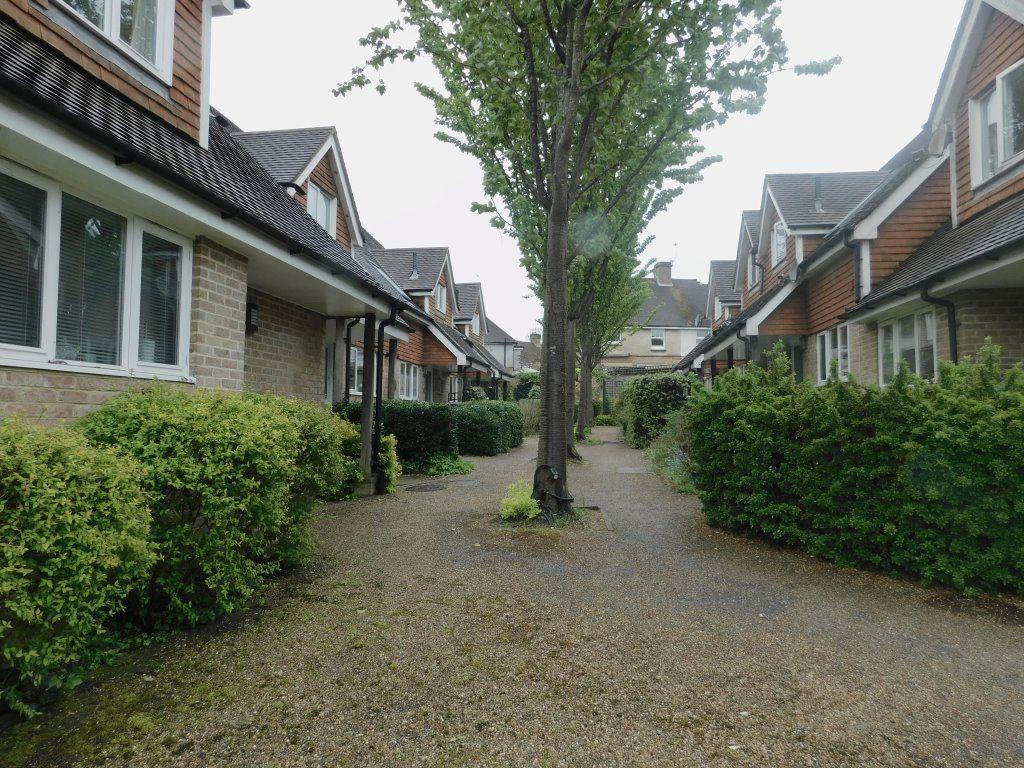 Mitre Way, East Sussex 4 bed house - £1,775 pcm (£410 pw)