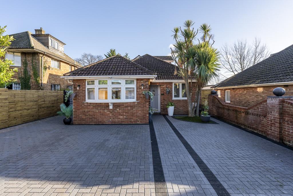 Manor Crescent, Bursledon... 4 bed detached house for sale - £650,000