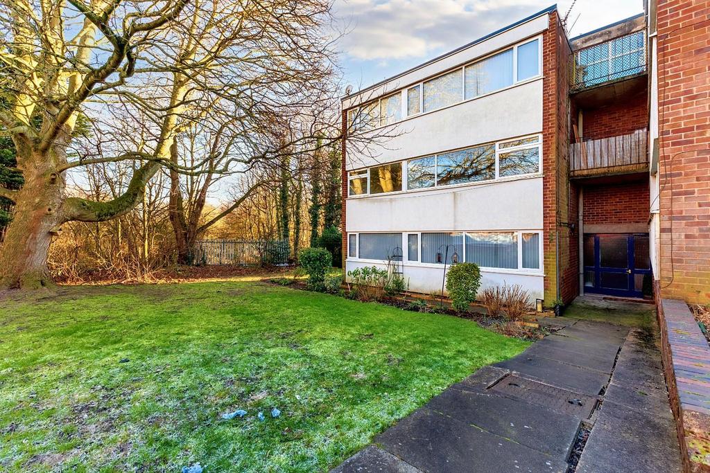 Comrie Close, Coventry CV2 2 bed flat for sale - £100,000
