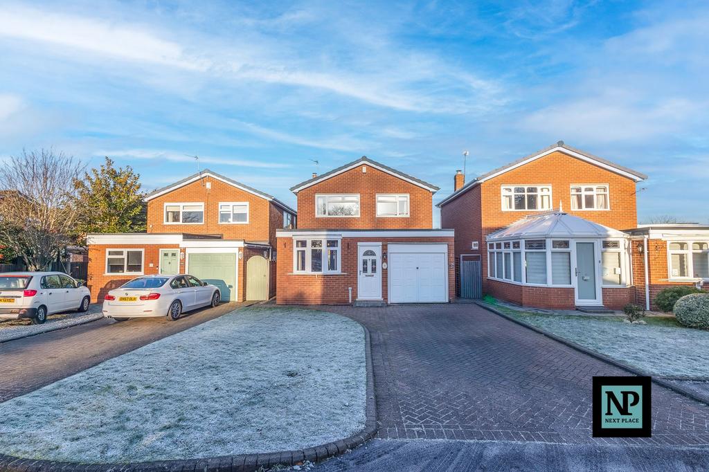 Falna Crescent, Tamworth, B79 3 bed detached house - £329,999