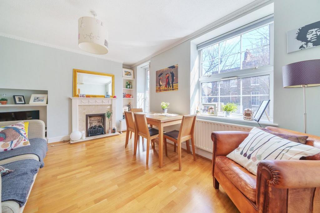 Halton Road, Islington 2 bed flat - £550,000