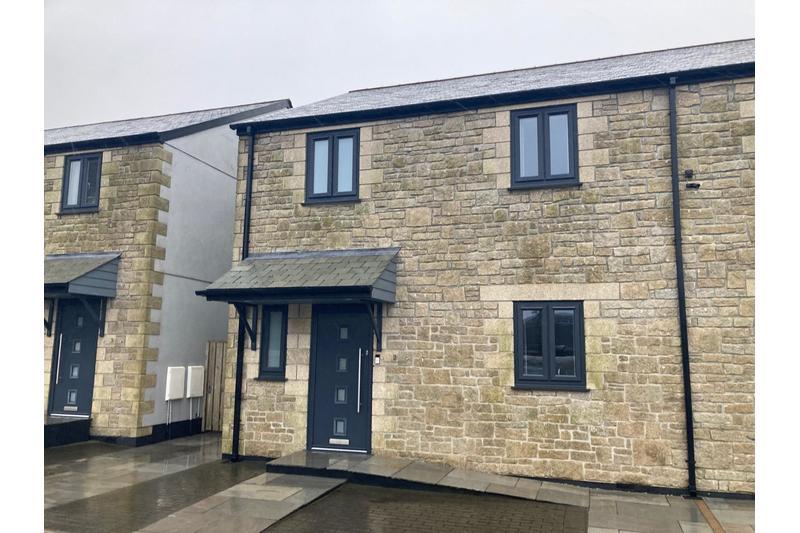 Higher Condurrow, Camborne, Cornwall 3 bed end of terrace house - £ ...