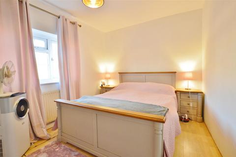 Houses for sale in Slough | OnTheMarket